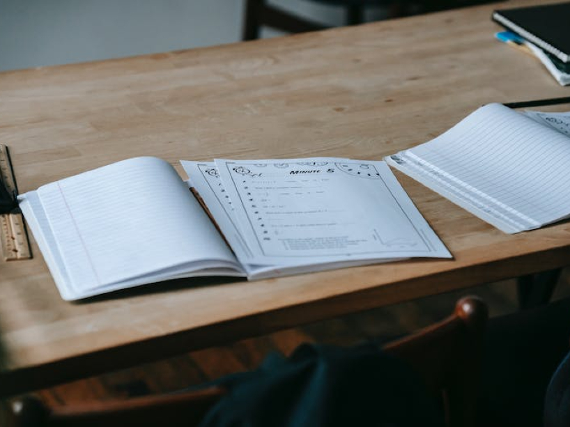 Highschool vs. university: comparing the academic journeys - Student ...