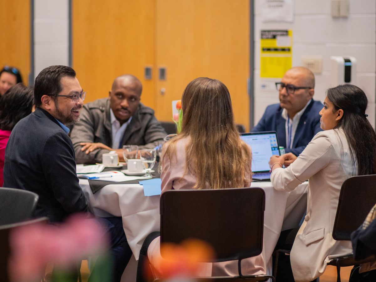 Workshop Grants - Bridging Divides - Toronto Metropolitan University (TMU)