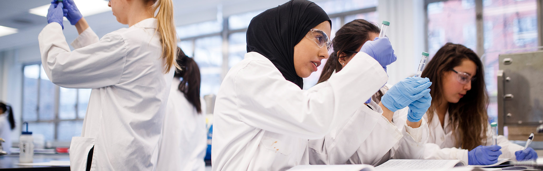 Chemistry - BSc (Hons) - Programs - Toronto Metropolitan University (TMU)