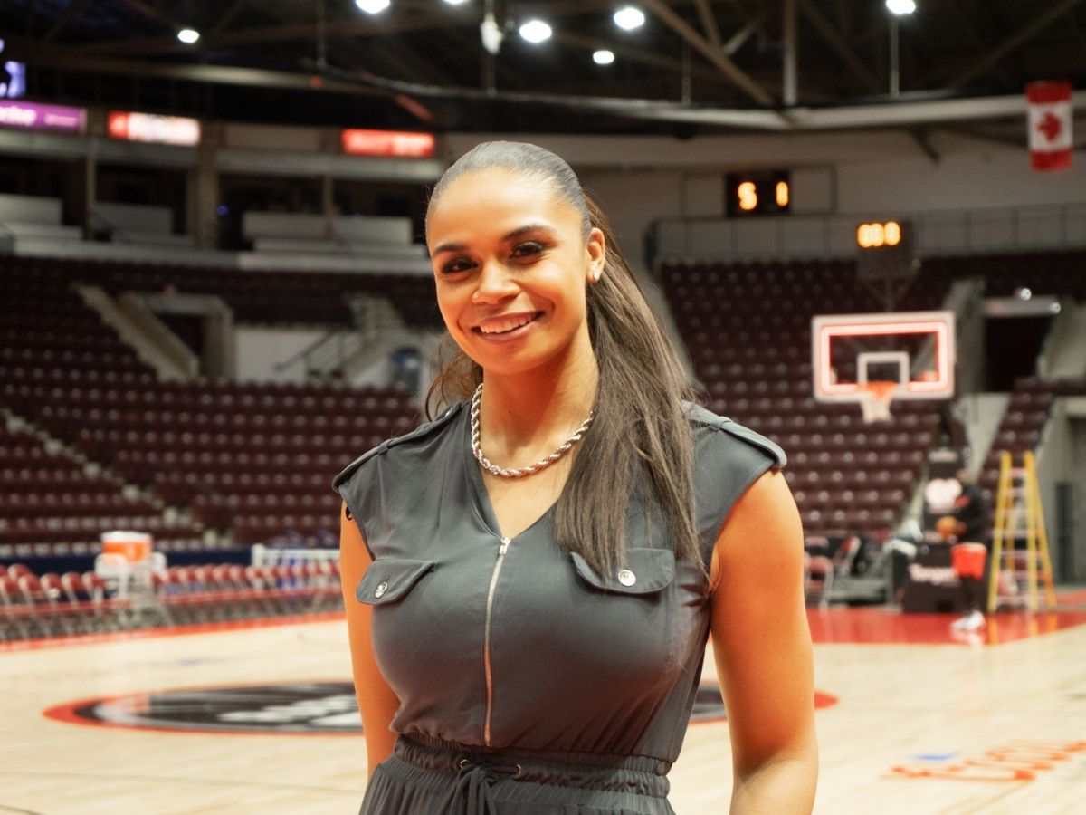 For the fans: A day in the life of sports broadcaster Savanna Hamilton ...