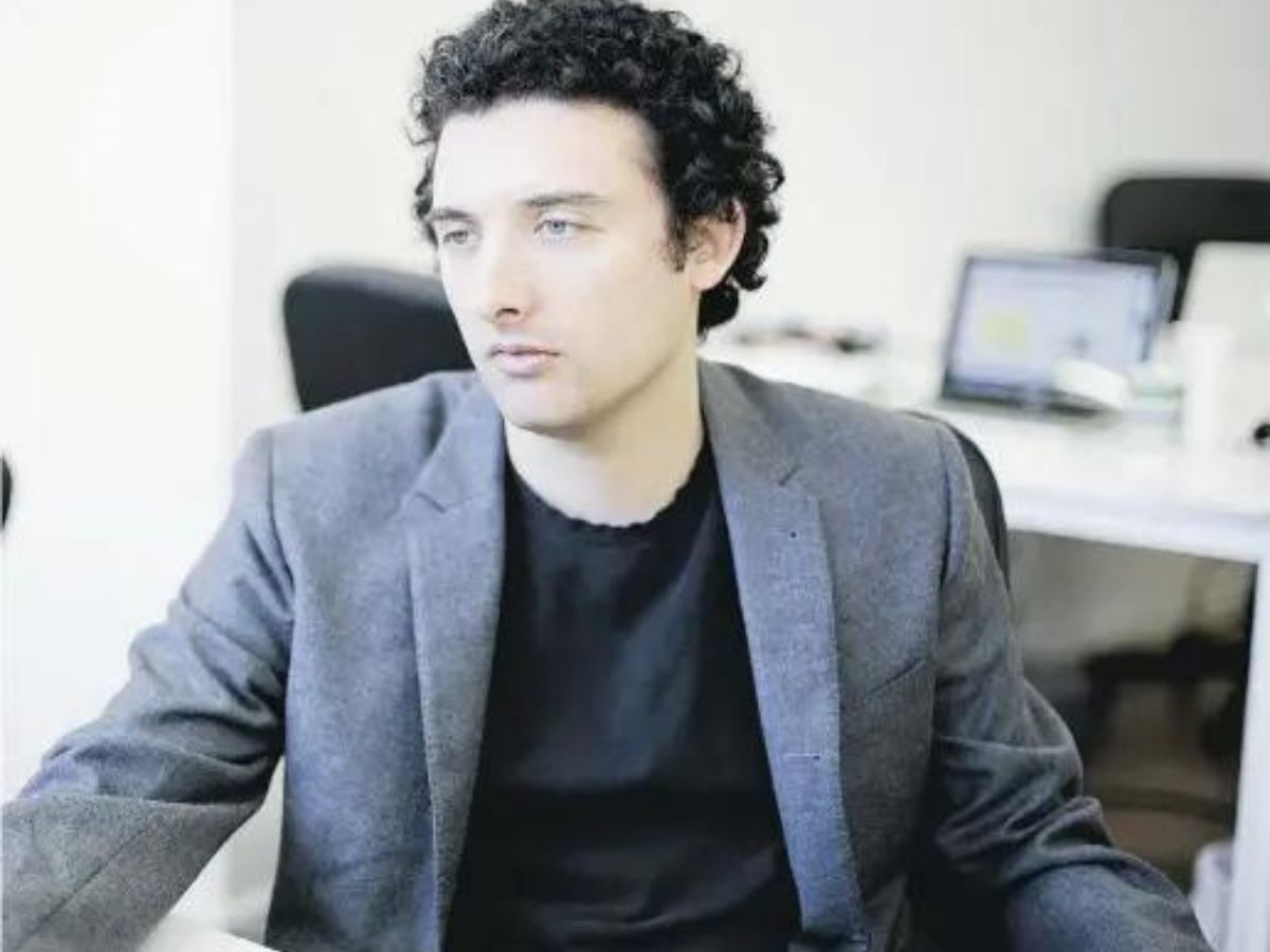 Professional Communication Professor’s healthcare network platform ...