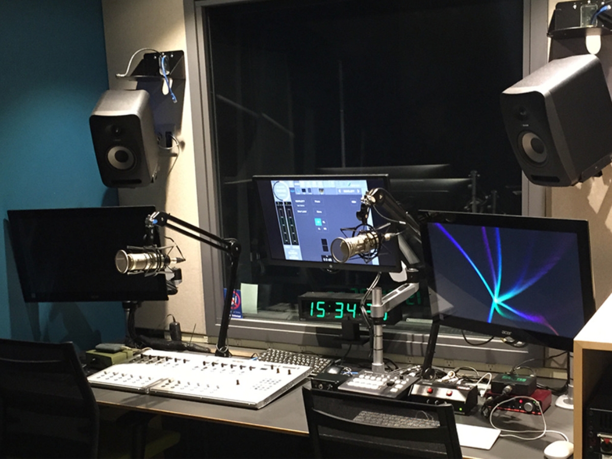 Journalism students nominated for Signal Award - The Creative School ...